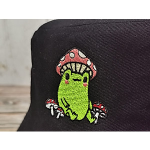Enodtter Frog with Mushroom Embroidered Bucket Hat for Men Women Girl, Black Summer Travel Fisherman Beach Sun Hat Embroidery Outdoor Cap Unisex