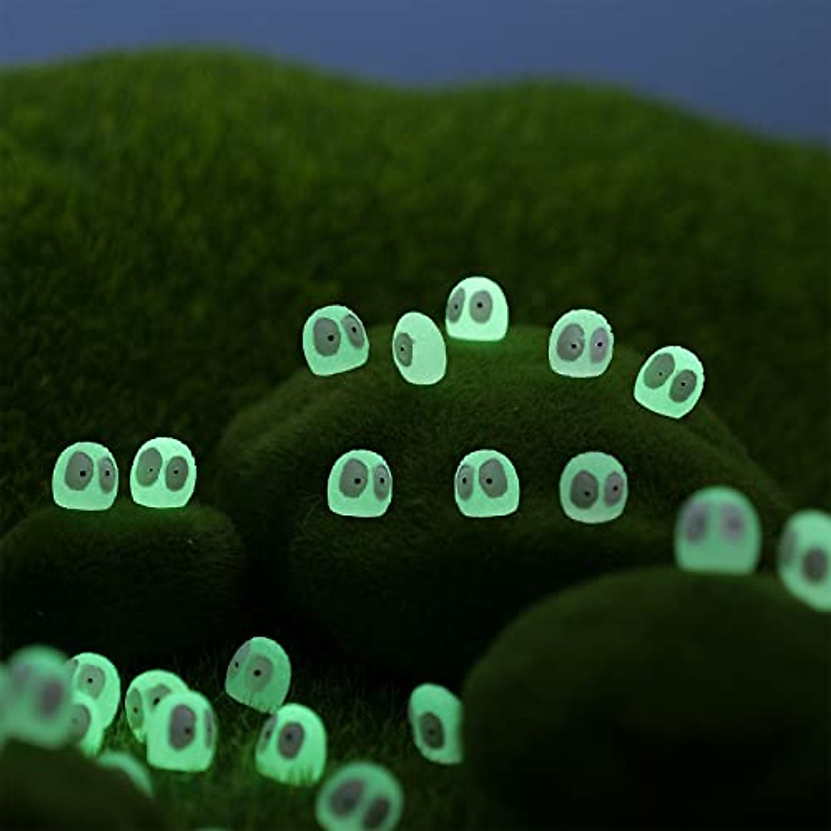 100Pcs Glow in The Dark Little Briquettes Elves Garden Miniatures Accessories Luminous Forest Elves Resin Fairy Garden Micro Landscape Doll Accessories for Gnomes Garden Outdoor Patio Lawn Yard Decor