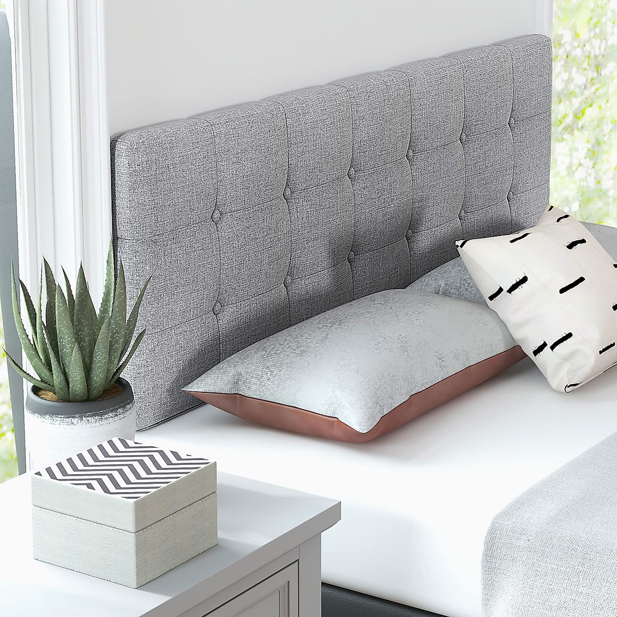 KOMFOTT Linen Upholstered Headboard for Full & Queen Size Bed Frame, Modern Tufted Button Bed Headboard with Solid Rubber Wood Legs, Rectangular Headboard with Adjustable Width, Gray