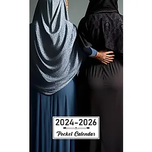 Pocket Calendar 2024-2026: Two-Year Monthly Planner for Purse , 36 Months from January 2024 to December 2026 | Muslim mother | Grandmother photographed