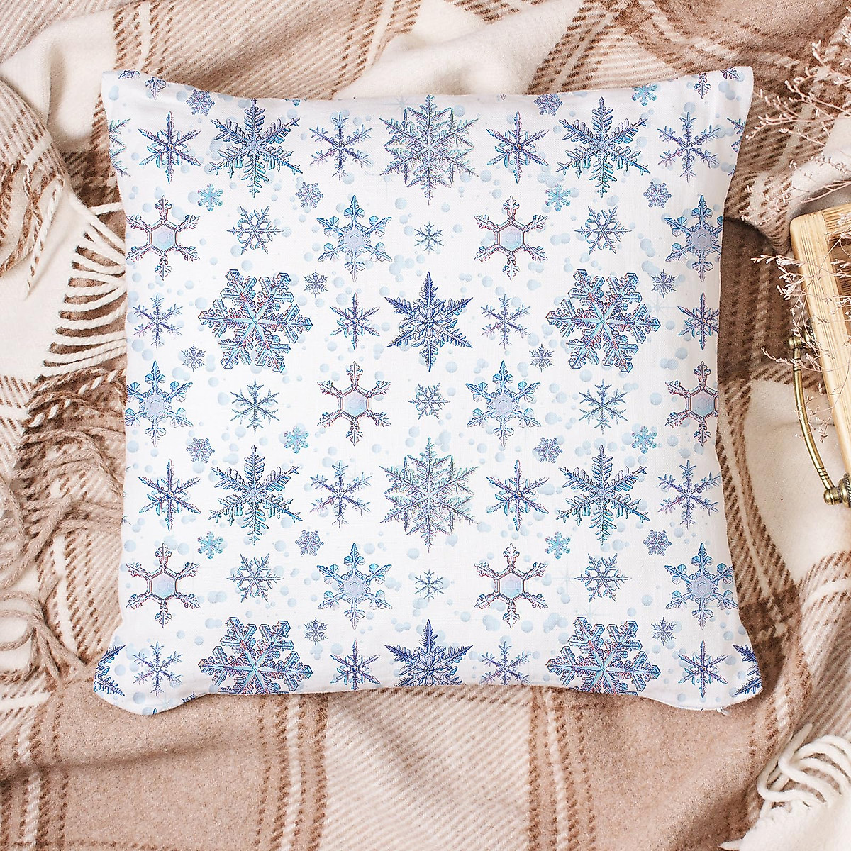 Whaline 12Pcs Winter Cotton Fabric Bundles Blue Purple Snowflake Fat Quarter Xmas Winter Quilting Patchwork for DIY Handmade Sewing Crafting, 18 x 22 Inch