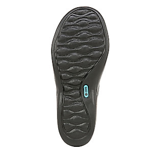 BZees Women's, Pep Talk Slip-On Black Fabric