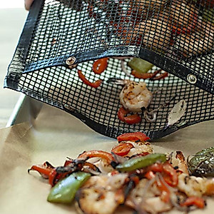 Charcoal Companion CC4142 Medium Non-Stick Mesh Grilling Bag