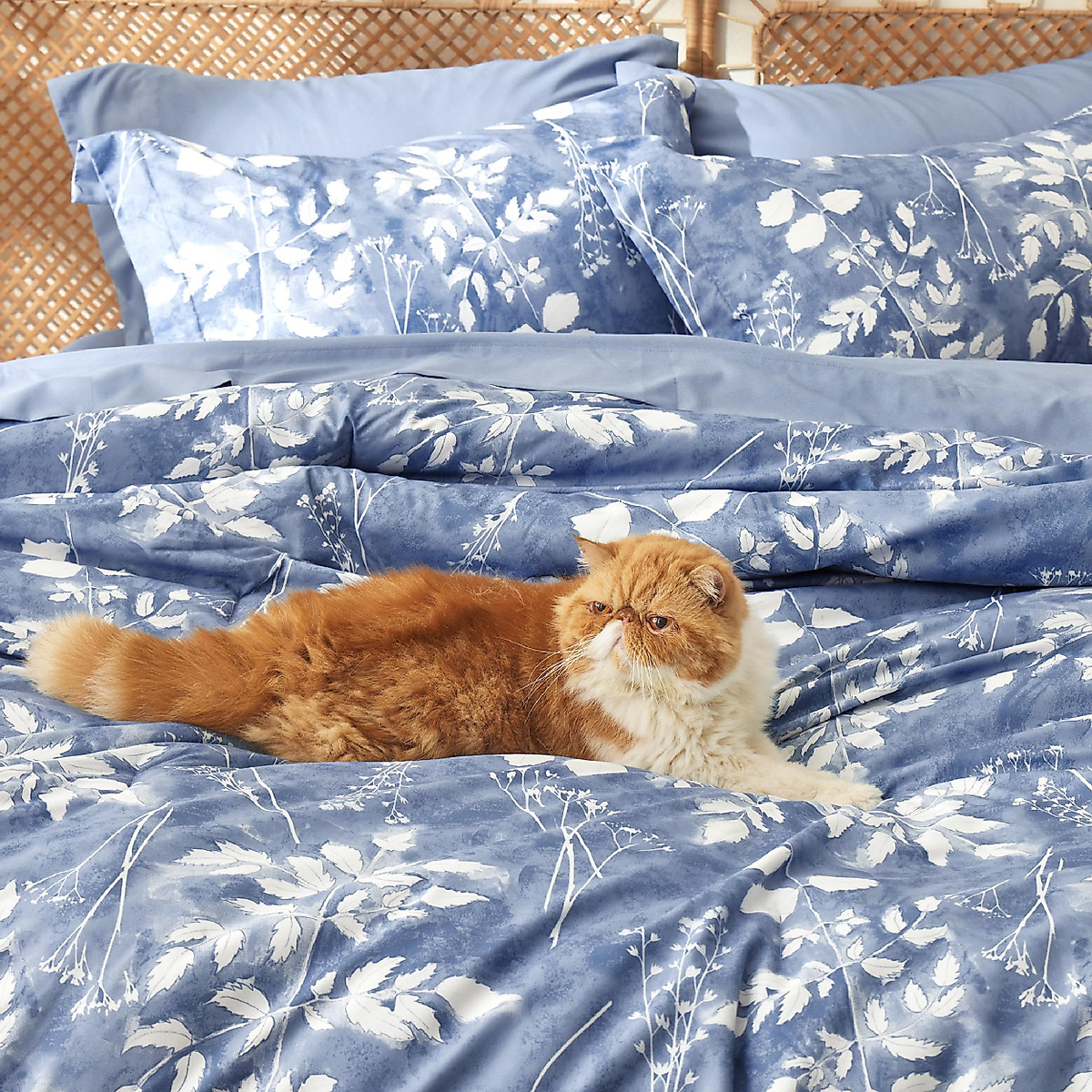 Bedsure Twin Comforter Set - 5 Pieces Floral Blue Soft Bedding Sets, Twin Bed in a Bag with Botanical Flowers Comforter, Sheets, Pillowcase & Sham