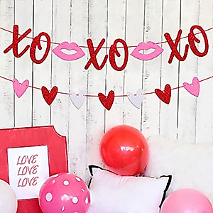 XOXO Banner for Valentine's Day Romantic Anniversary Engagement Wedding Bridal Shower Proposal Kiss Me Love Heart Garland Party Supplies Sparkle Glitter Decorations