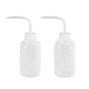 Piutouyar 2Pcs Plastic Wash Bottle 150ml Plant Squeeze Bottle, Wash Squirt Bottle, Succulent Watering Can for Indoor Plants Flower (5oz)