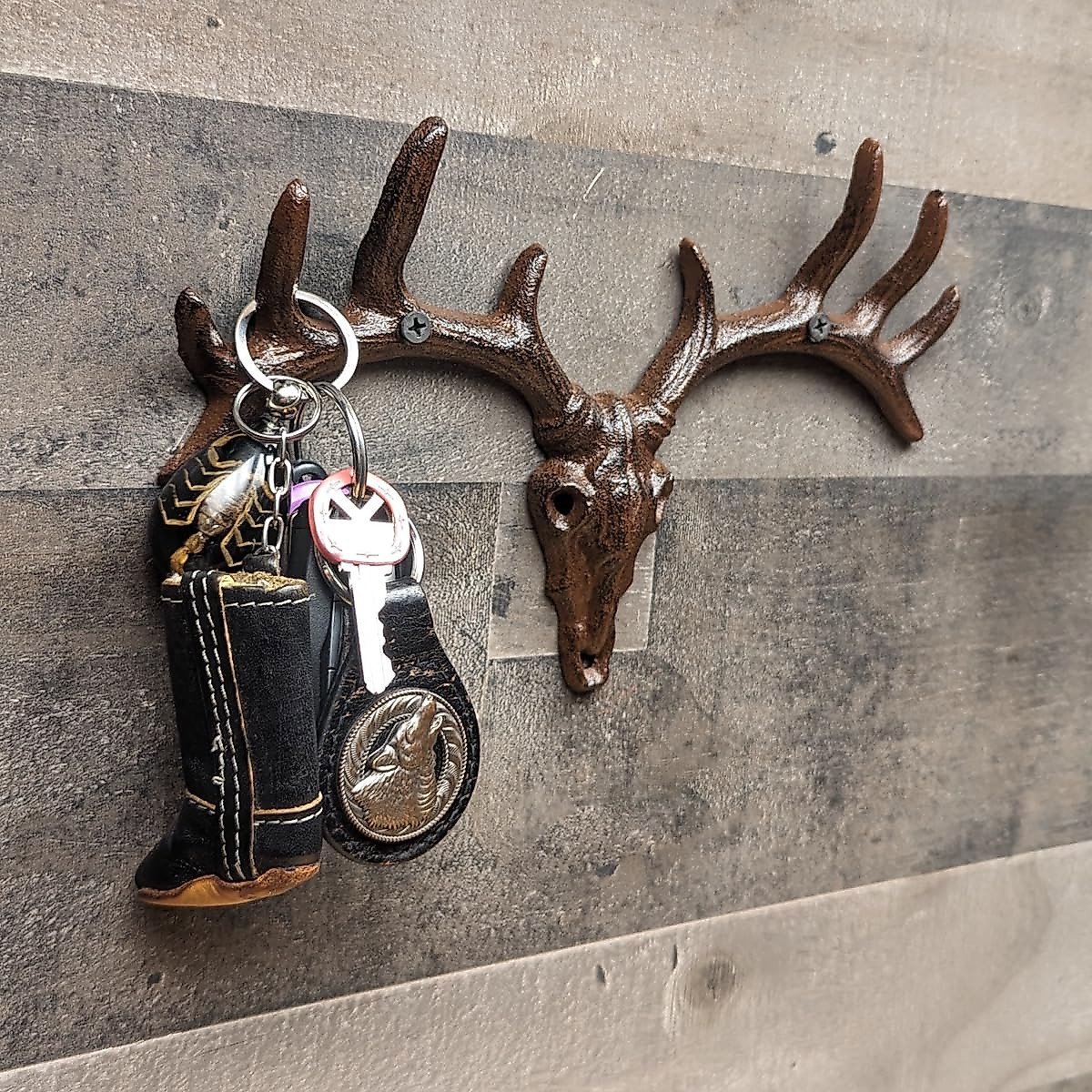 Treasure Gurus Cast Iron Deer Skull Antler Hooks Wall Mount Western Coat Rack Key Ring Rustic Home Decor