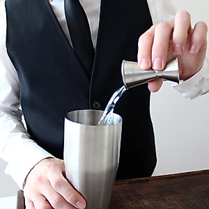 Barvivo Cocktail Jigger for Bartending - 0.5oz / 1oz Shot Measure Jigger Cocktail Accessories for Professional Bartenders - Stainless Steel Bar Jigger Cocktail Measuring Cup - Ideal for Home Bar