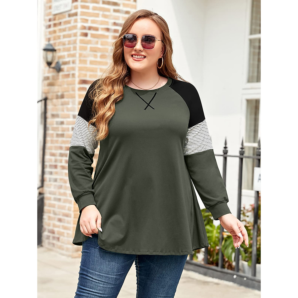 JollieLovin Crewneck Lightweight Sweatshirts for Women Plus Size Color Block Pullover Tops Long Sleeve Raglan Shirt ArmyGreen 3X