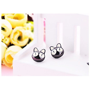 Iuha® 31 White and Black Cats Earring