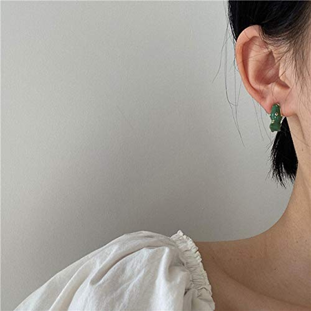 Funny Little Dinosaur Stud Earrings Dripping Oil Cartoon Green Dinosaur Animal Fun Earrings for Women (dinosaur)