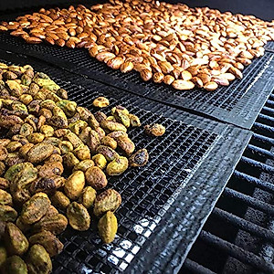 WOHLOPL Grill Mesh Mat, Non Stick BBQ Mesh Grilling Mats for Outdoor Grilling, Pellet Smoker, Gas, Charcoal Grill, Heavy Duty, Reusable, Easy to Clean, 16 x 12 Inch,Set of 3