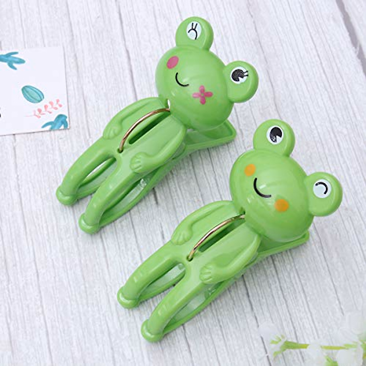 VinBee Beach Towel Clips 10 PCS Chair Clips Strong Grip Clothes Pins for Beach Chair, Lounger -Frog Shape(Green)