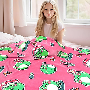 HWING Glow in The Dark Frog Blanket Cute Frog Gifts for Girls Women Frog Stuff Frog Decor for Bedroom Mushroom Frog Throw Blanket