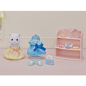 Calico Critters Princess Dress Up Set, Dollhouse Playset with Figure and Accessories