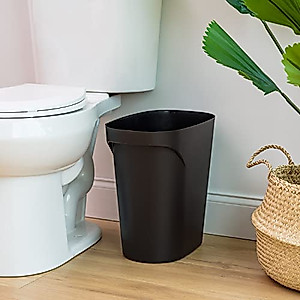 IRIS USA 6 Gallon / 24 Quart Plastic Wastebasket Trash Cans for Home, Office, Bedroom, Bathroom, Made with Recycled Materials, Black, 2-Pack