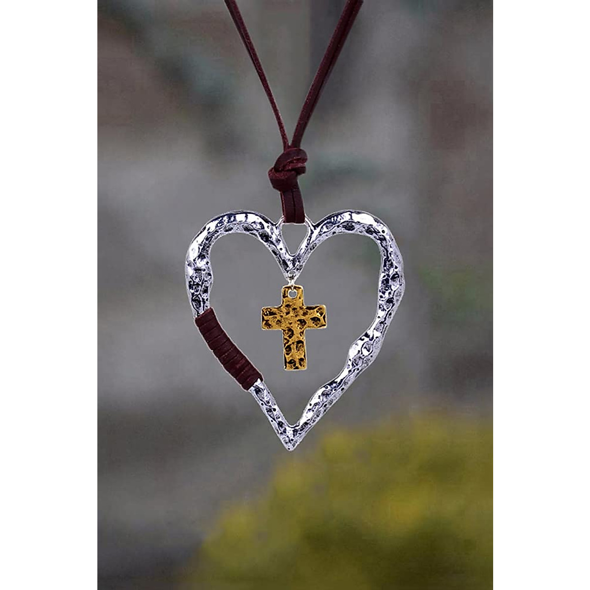 MEIDIJINGBEI Vintage silver heart pendant necklace leather pendant necklace for women (Leather heart pendant)