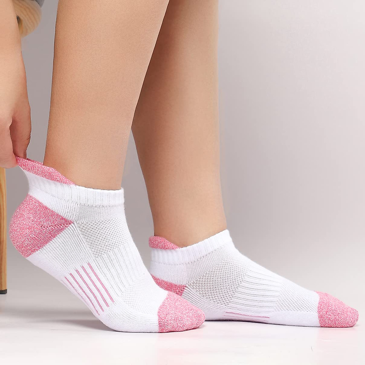 Ankle Socks for Women White Running Socks, Cushioned Athletic Low Cut No Show Compression Socks Womens Liner Footies for Sneakers 6 Pairs Size 9-11
