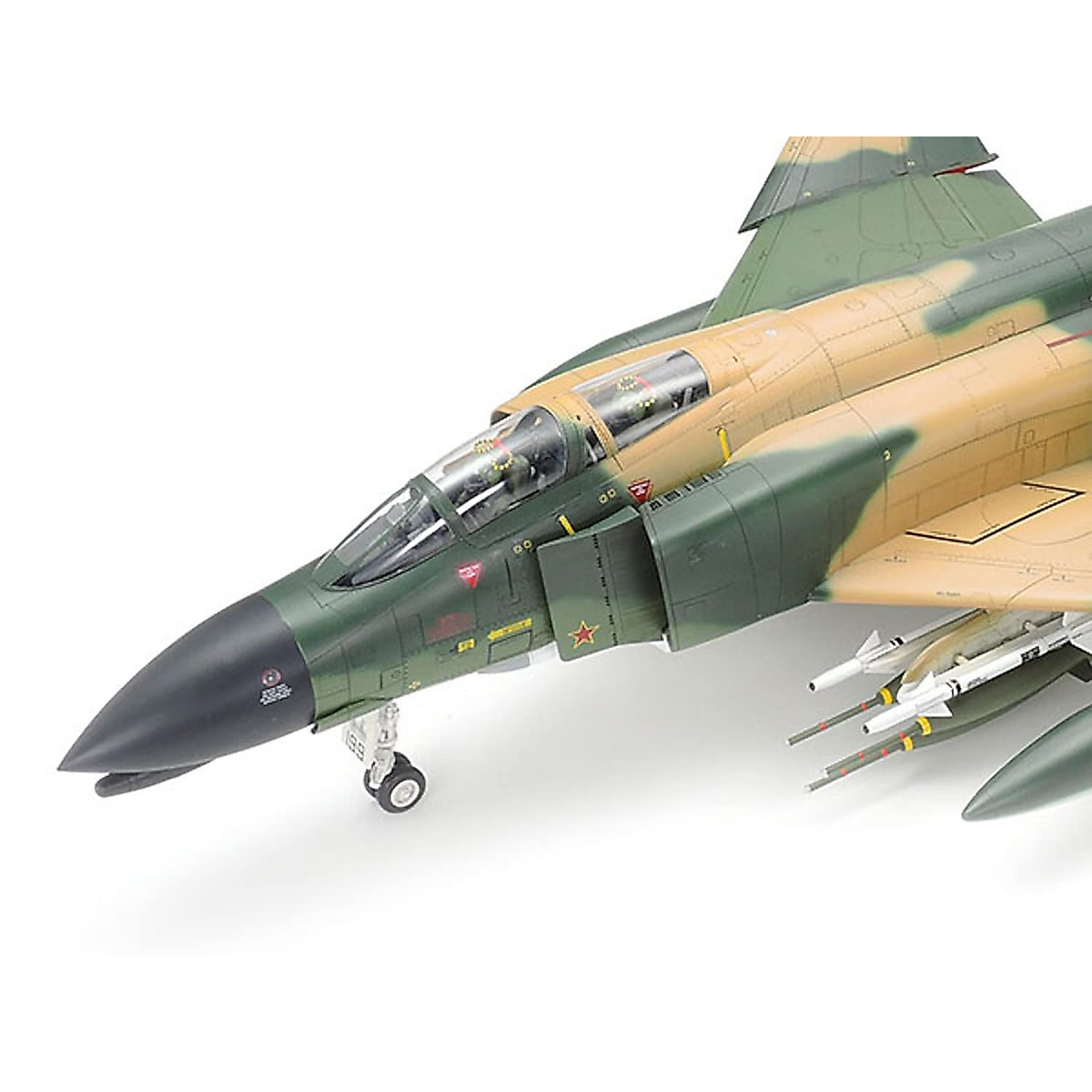 Tamiya 60305 1/32 Mcdonnell F-4 C/D Phantom II Plastic Model Airplane Kit