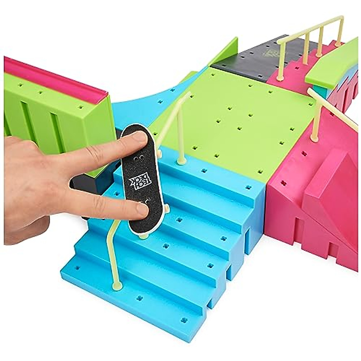 Tech Deck, Neon Mega Park X-Connect Creator, Customizable Glow-in-The-Dark Ramp Set with 2 Blind Skateboard Fingerboards, 90+ Pieces, Gift for Ages 6+