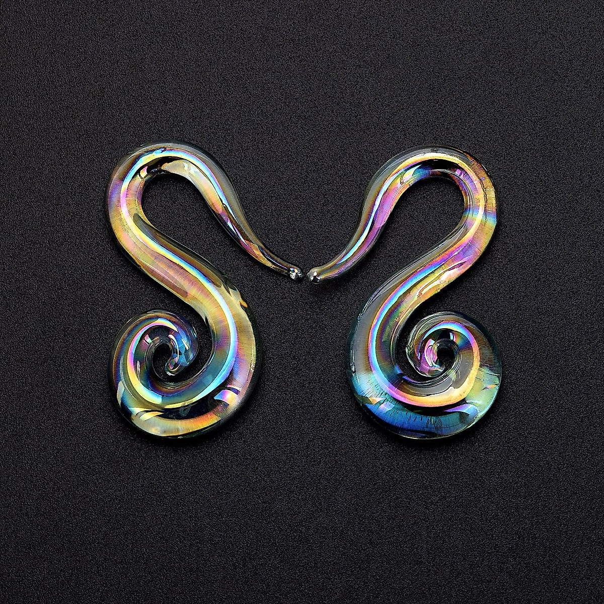 Stuppendux Seahorse Shape Ear Glass Spiral Tapers Plugs Tunnels Expander Hanger Gauges Earrings Stretching Body Piercings Jewelry Gauges 8g 3MM