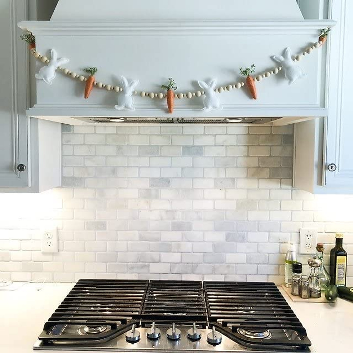 Boddenly Easter Bunny Carrot Garland, Banner Decorations For The Home, Stuffed Rabbit, Plaited Carrot, Wooden Beads, Fireplace, Kids Room Wall Hanging Happy Party, 40 Inch