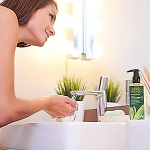 Desert Essence Thoroughly Clean Face Wash Original Deep Cleansing Formula with Tea Tree, Castile Soap & Coconut Oil - Gently Removes Oil & Impurities For Radiant, Revitalized, Smooth Skin - 32oz