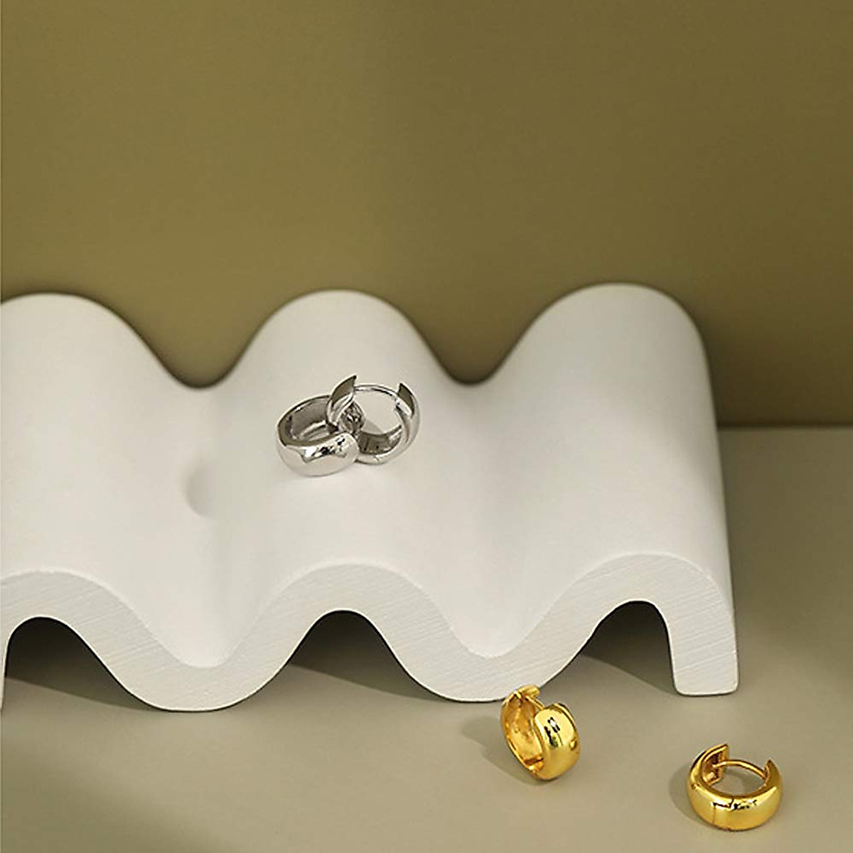 Chunky Wide Minimalist Small Hoop Earrrings for Women Cartilage S925 Sterling Silver Fashion Dainty Cuff Sleeper Simple Huggie Hoops Hypoallergenic Jewelry Gifts Bff Birthday Mom 10mm (silver)