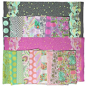 Tula Pink Roar! 10" Squares 42 10-inch Squares Layer Cake FreeSpirit Fabrics