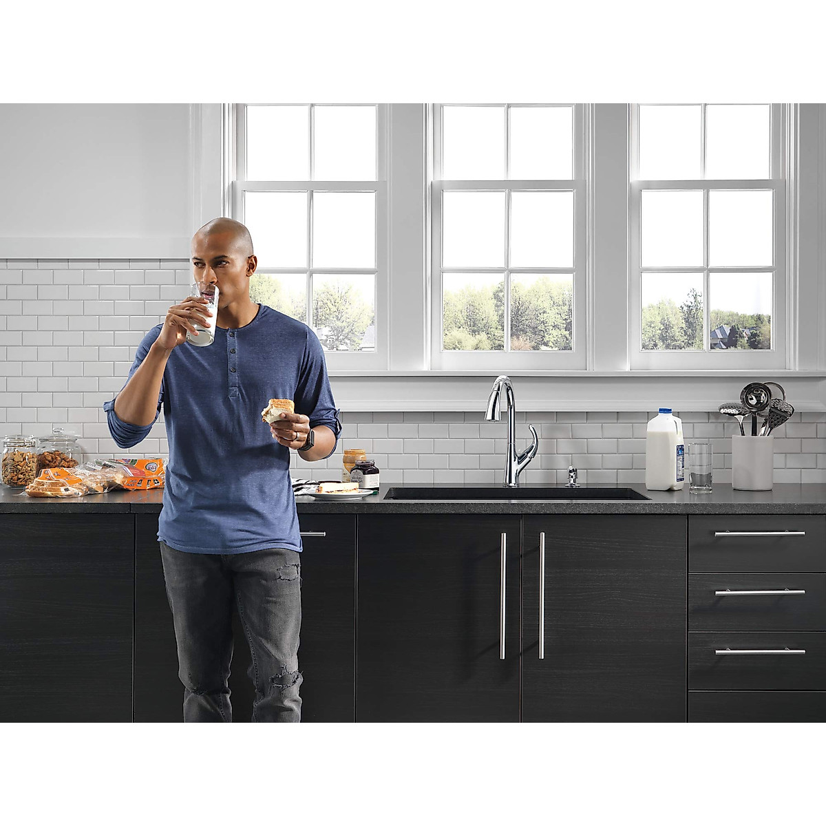 Peerless P7935LF Parkwood Single Handle Pulldown Kitchen Faucet Pull-Down, Chrome