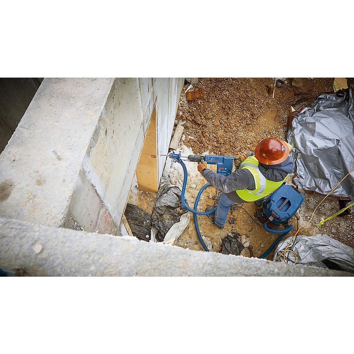 BOSCH 11316EVS 14 Amp SDS-Max Demolition Hammer with Variable Speed