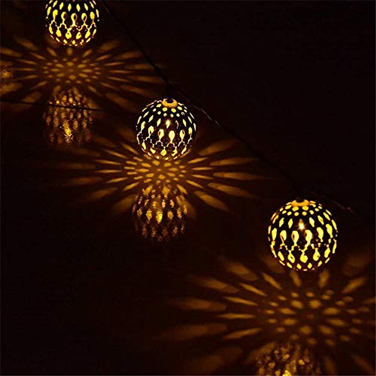 WESSD Solar Powered String LED Globe String Lights, Outdoor Starry Lights, Moroccan Fairy Lights, Backyard Lamp for Home, Garden, Party, Festival Decoration