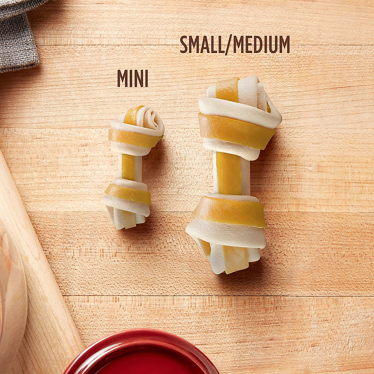 Milk-Bone Chews GnawBones Rawhide Free Dog Treats, Chicken, 5 Long Lasting Small/Medium Knotted Bones