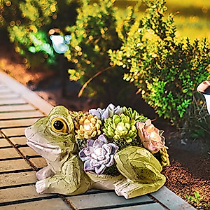 pearlstar Garden Statues Frog Figurine - Solar Powered Resin Animal Sculpture, Waterproof Lights Indoor Outdoor Decor, LED Yard Art Decoration Landscape Lawn Ornaments for Patio Backyard (1 Pack)