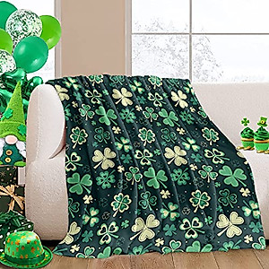 Happy St. Patrick's Day Throw Blankets Lucky Shamrocks Leaves Fuzzy Soft Flannel Fleece Bed Cover Bedspread Lightweight Cozy Luxury Blanket for for Couch Bed Sofa Chair 40x50In