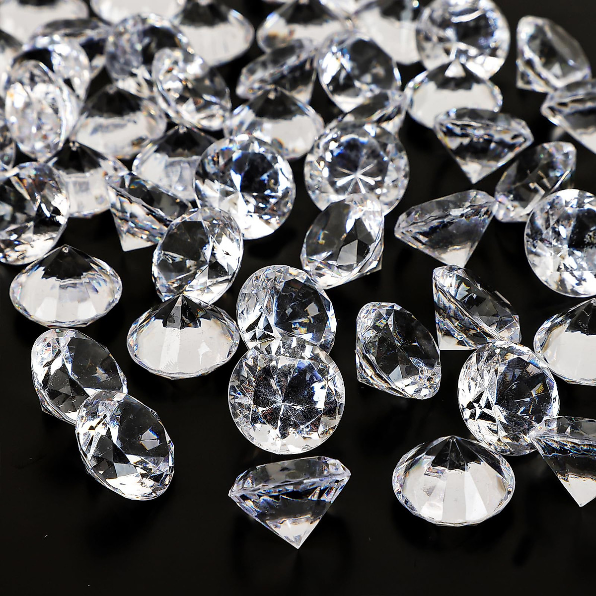 OUTUXED 300pcs 0.8"(20mm) Clear Diamonds Crystals Acrylic Gems Wedding Table Scattering Gemstones Christmas Party Decorations Bridal Shower Vase Fillers, 1.5 LB, with 1 Large Velvet Pouch