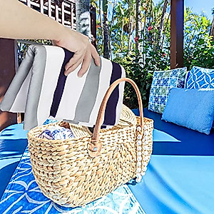 FYY Beach Towel, Microfiber Beach Towel 60" x 30", Super Absorbent, Quick Dry, Sand Free Thick Pool Towel for Swimming, Beach, Travel, Camping, Ideal Gift for Women Men, Mom Dad, Kids, Friend Stripe