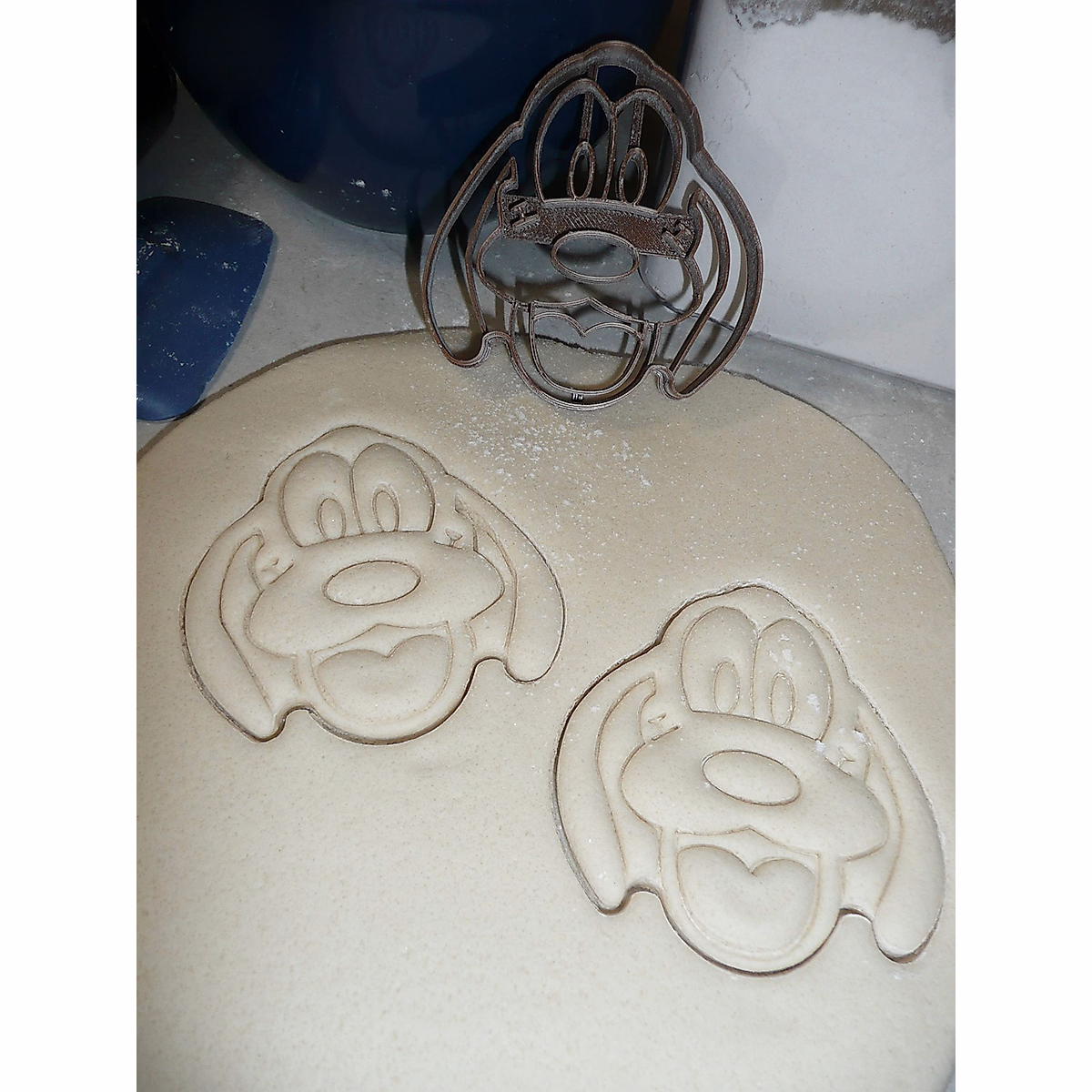 THEMED MAGICAL MOUSE AND FRIENDS FACE SET OF 6 COOKIE CUTTERS MADE IN USA PR1569