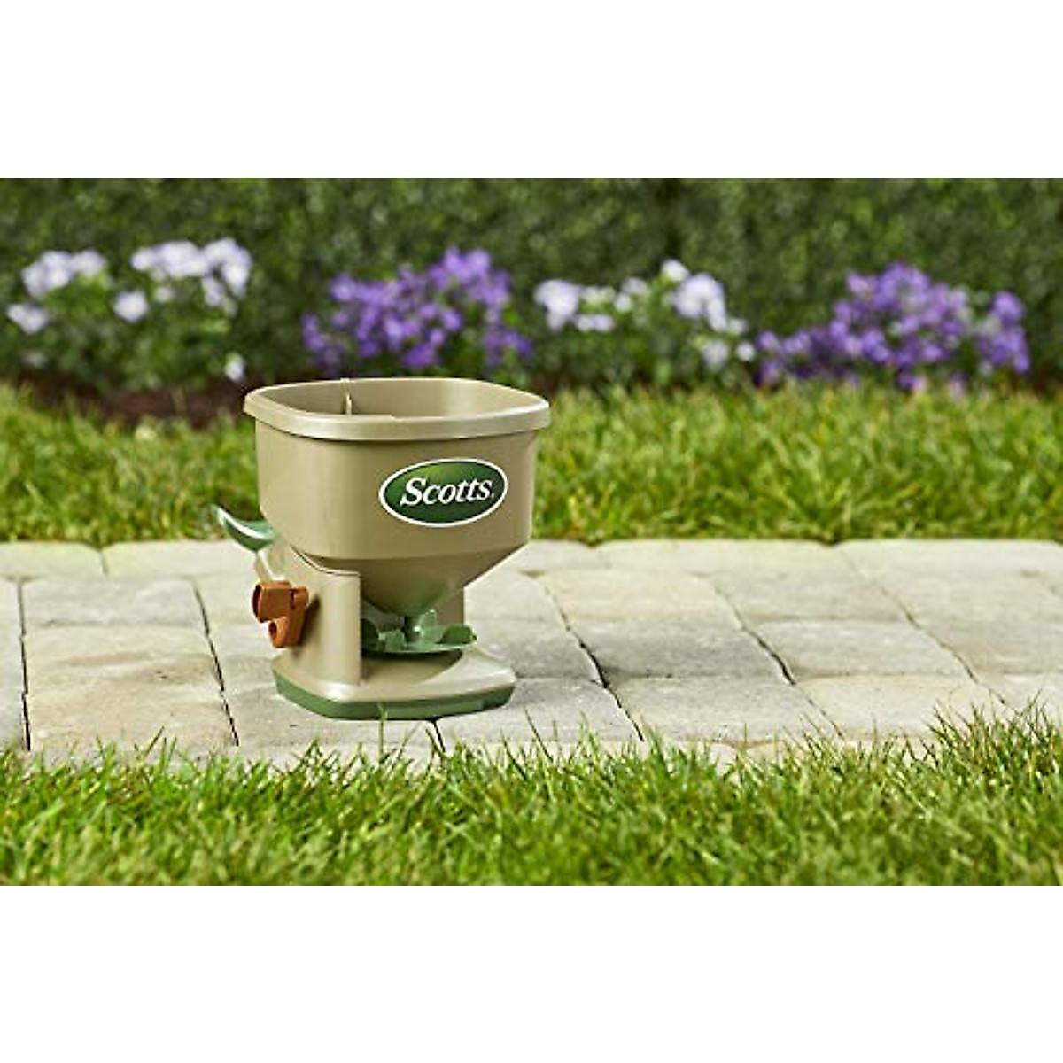 Scotts Whirl Hand-Powered Spreader