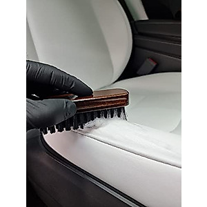 Geist. Leather & Upholstery Cleaning Brush Medium | To clean car seats, leather sofas, and alcantara | For car interiors, furniture, boots, shoes, bags and more