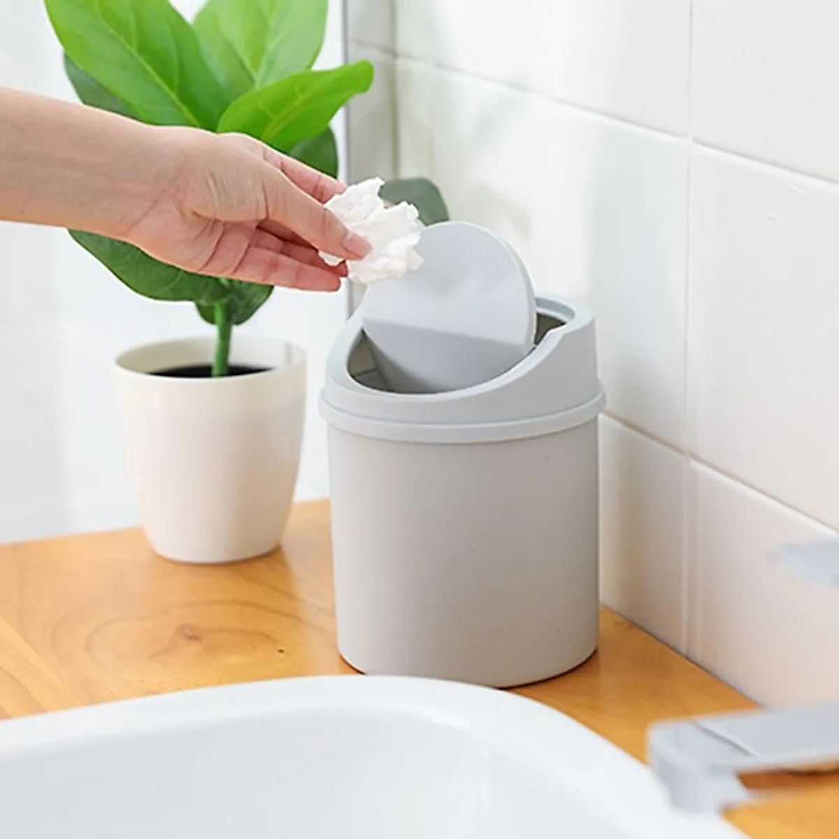 Desk Trash Can with Lid, Pop Up Countertop Wastebasket Small Garbage Can, Tiny Countertop Waste Basket Small Table Top Covered Garbage Bin for Desk Top