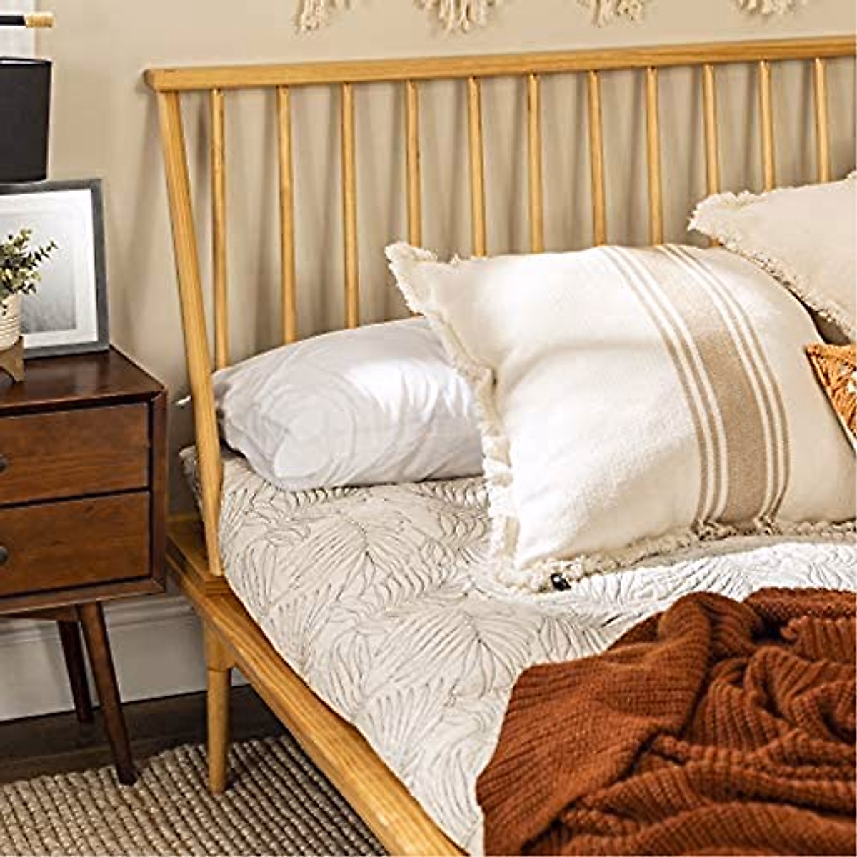 Walker Edison Mid Century Modern Solid Wood Spindle Platform Bed Headboard Footboard Bed Frame Bedroom, Queen, Light Oak