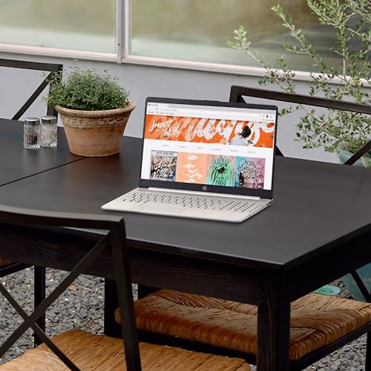 HP Laptop 15-dy2718nr, 11th Generation Intel® Core™ i7-1165G7, Intel® Iris® Xe Graphics, 12 GB DDR4, (15-dy2718nr, silver)