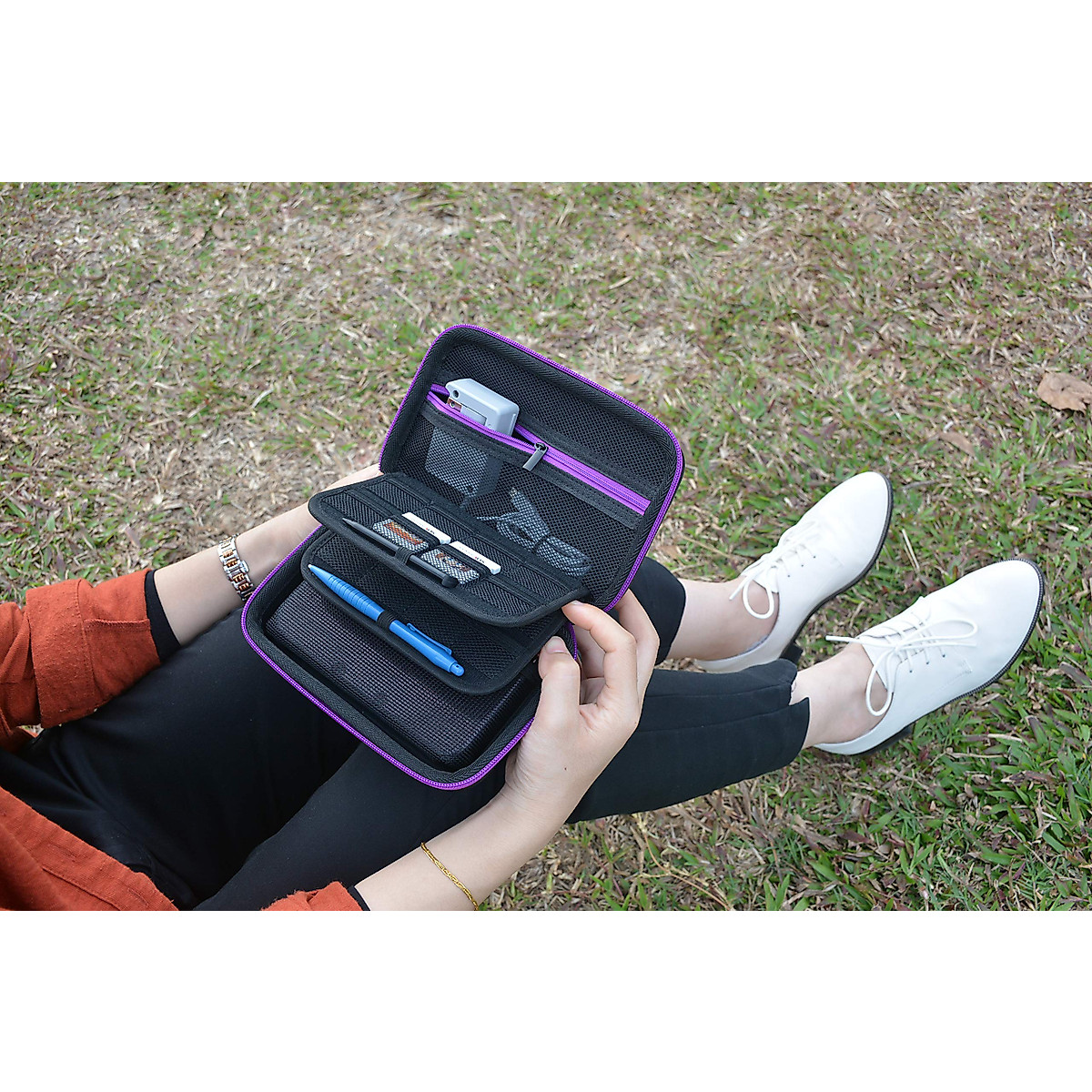 Jun Xuan New 3DS XL and 2DS XL Carrying Case - Fits Wall Charger - 16 Game Card Storage Holders, Hard Shell and Accessories Pocket - Black/Purple