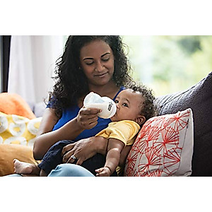 Tommee Tippee Closer to Nature Baby Bottle, Anti-Colic Valve, Breast-Like Nipple for Natural Latch, BPA-Free - Extra Slow Flow, 5 Ounce (2 Count) (Pack of 2)