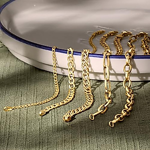 Canaria 2.3mm 10kt Yellow Gold Curb-Link Bracelet. 7 inches