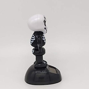 Amosfun 2pcs Halloween Solar Bobble Skeleton Shaking Head Dancing Toy Figurines Car Dash Board Decorations Halloween Party Favors Gifts