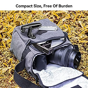 SMALLRIG Mini Top Handle for Lightweight Vlogging Cameras with 1/4"-20 Screws - HTS2756 SMALRIG Mini Top Handle for Lightweight Vlogging Cameras with 1/4"-20 Screws - HTS2756