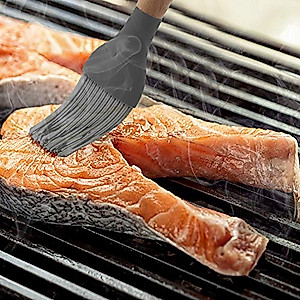 KUFUNG Silicon Basting Brushes, Wooden Handle Heat Resistant Pastry Brushes, Spread Oil Butter Sauce Marinades for BBQ Grill Barbeque & Kitchen Baking, Cooking (Grey)