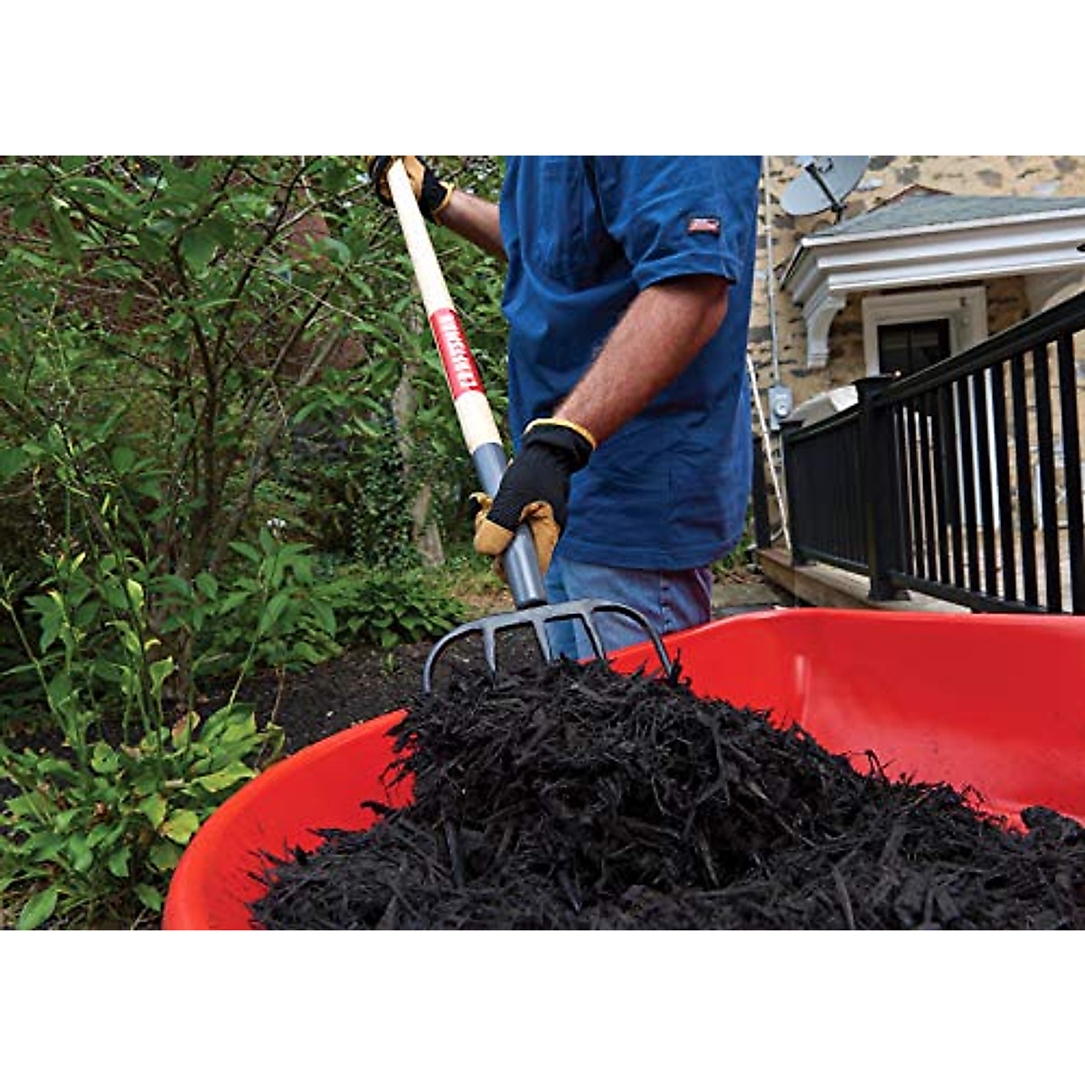 CRAFTSMAN CMXMKIT0070 2-Piece Long Wood Handle Composting Tool Set with Transfer Shovel and 5-Tine Manure Fork, Brown